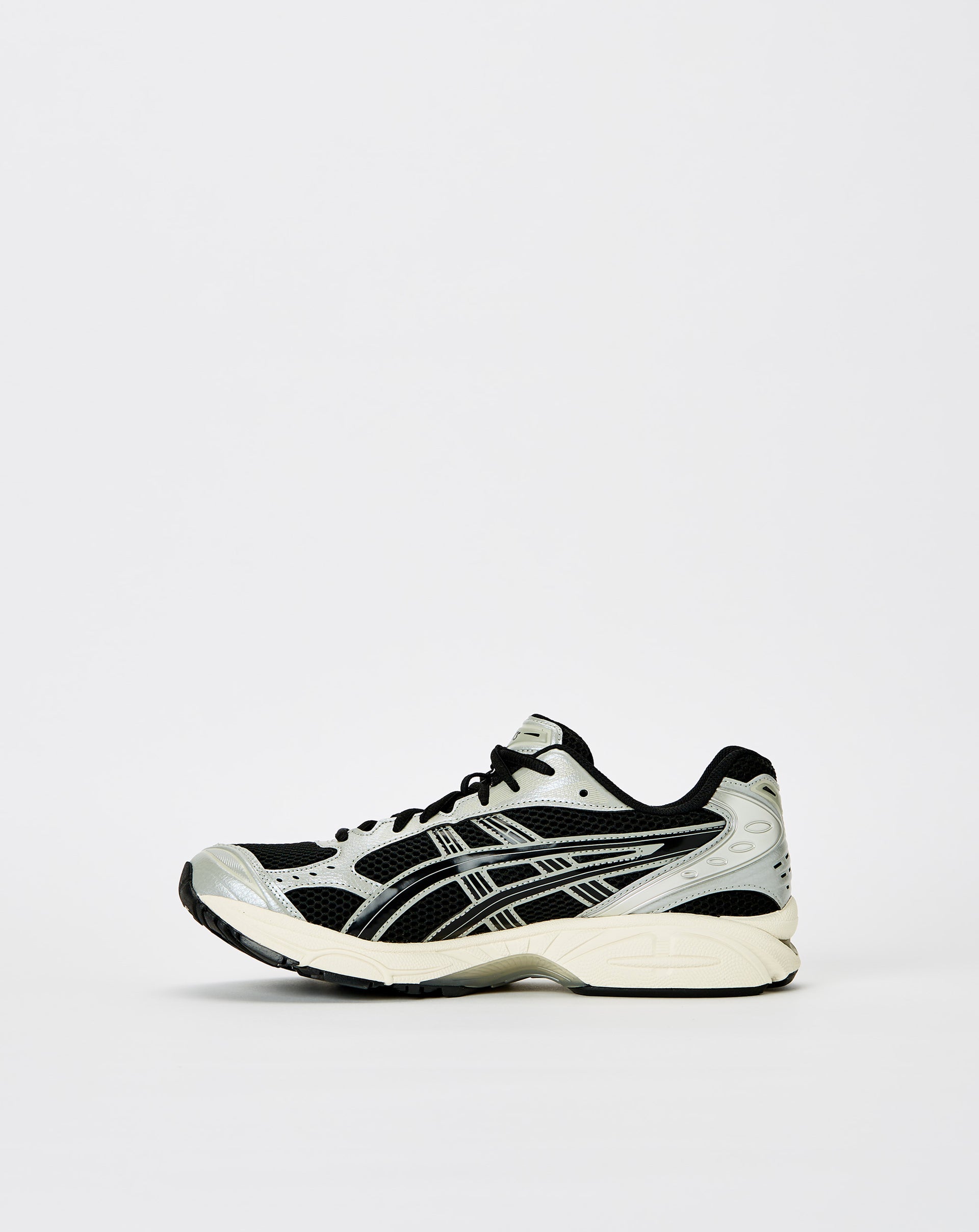 Asics – Xhibition