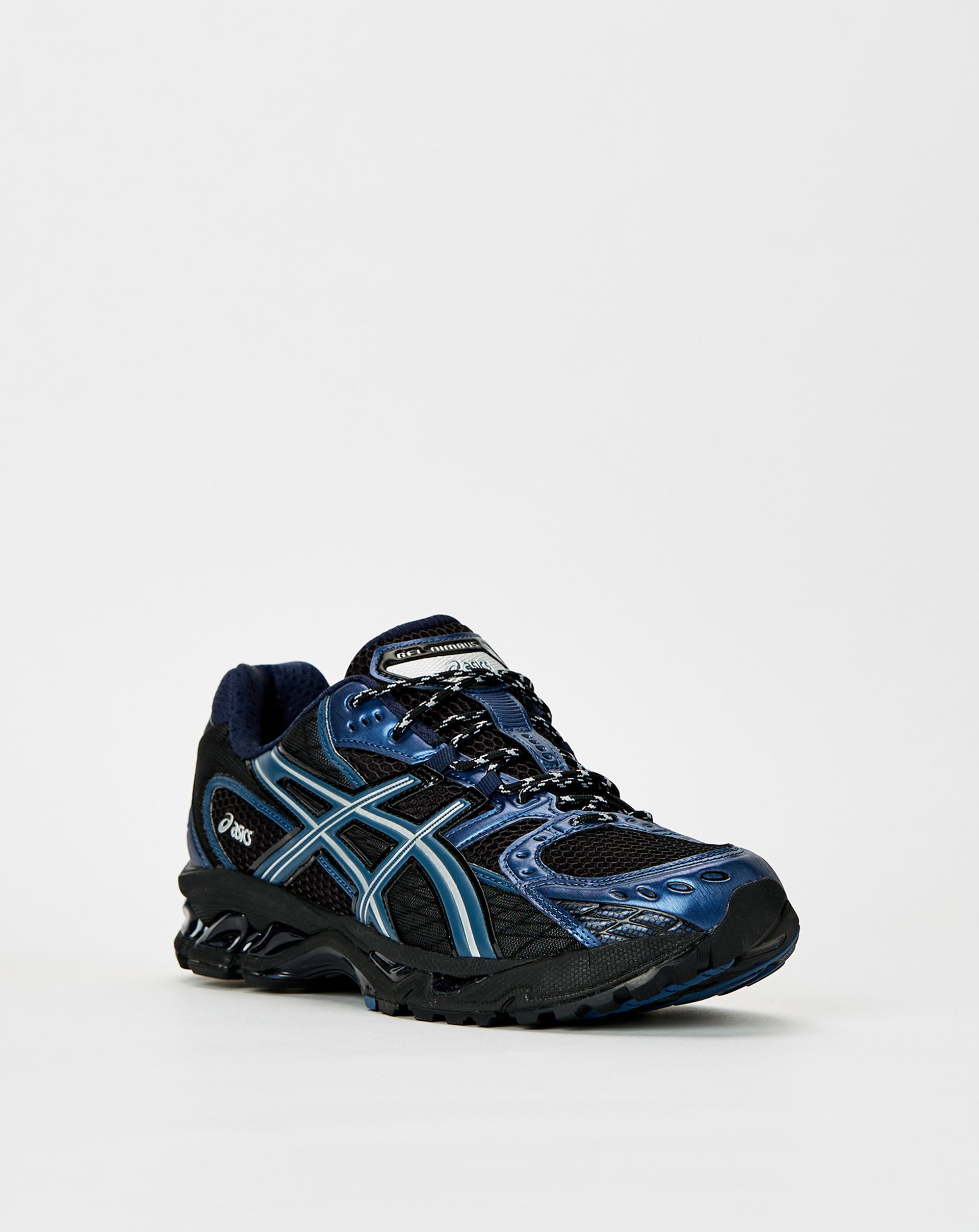 Asics — Performance Footewear for Athletes and Streetwear – Xhibition