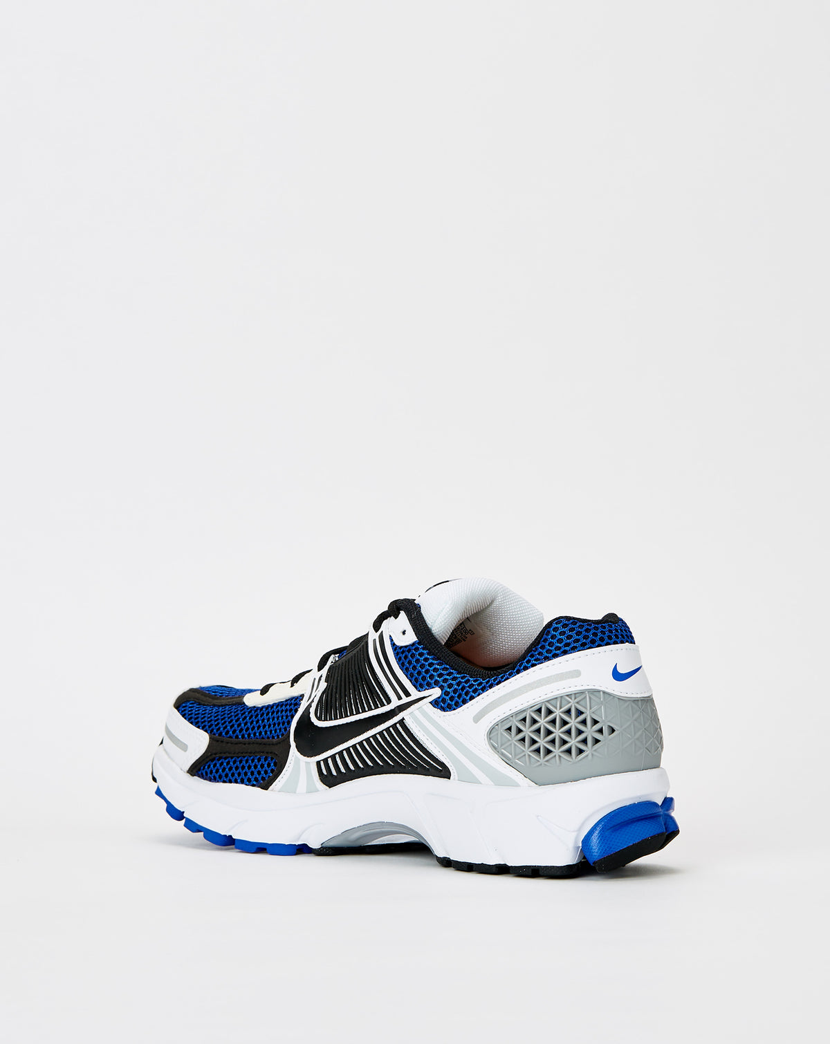 Nike — Innovation and Style for Athletes and Streetwear – Xhibition