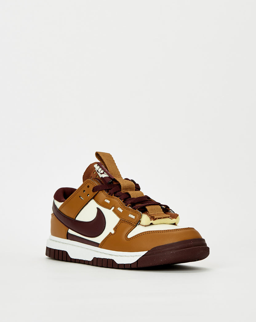 Nike — Innovation and Style for Athletes and Streetwear – Xhibition