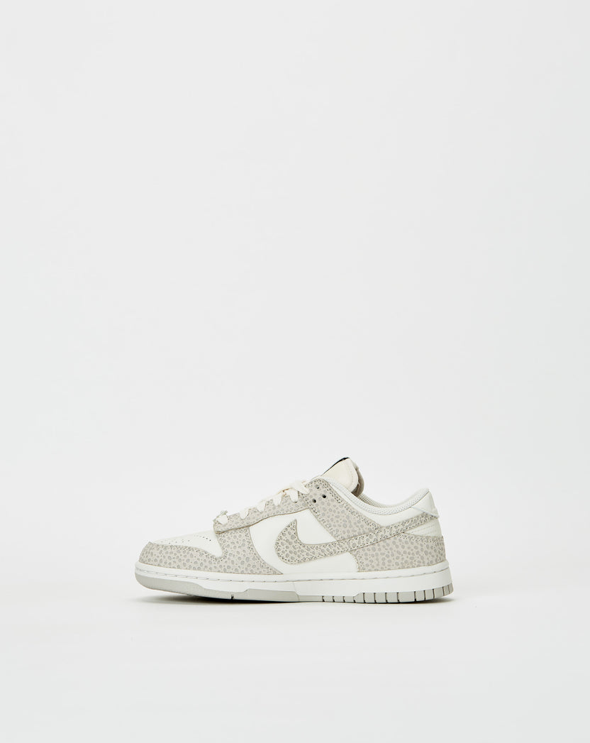 Nike — Innovation and Style for Athletes and Streetwear – Xhibition
