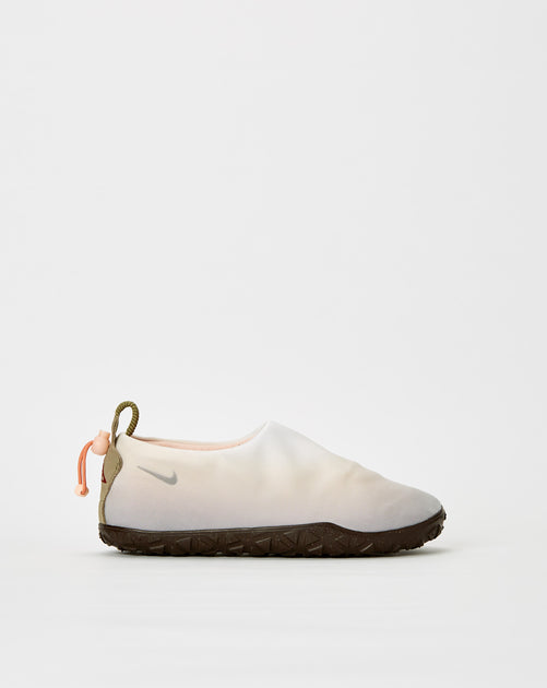 Nike — Innovation and Style for Athletes and Streetwear – Xhibition