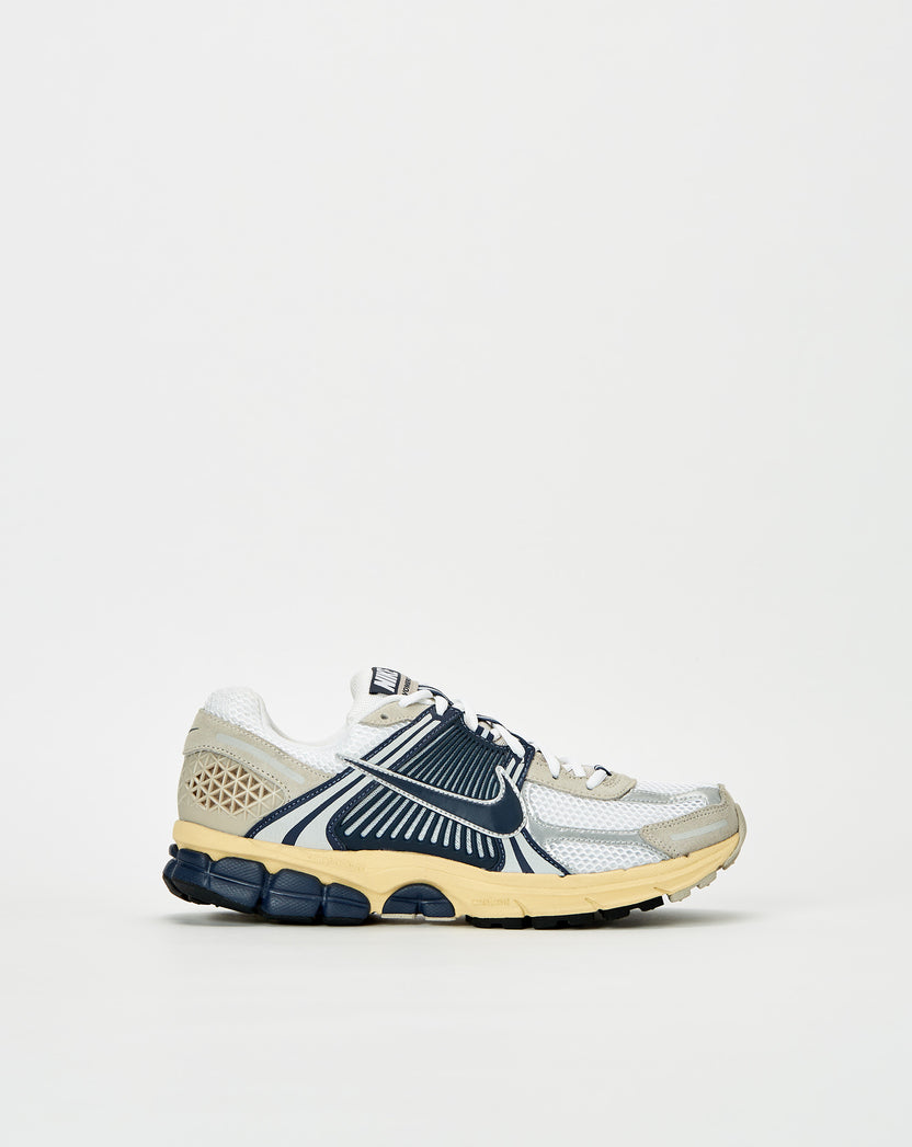 Nike — Innovation and Style for Athletes and Streetwear – Xhibition