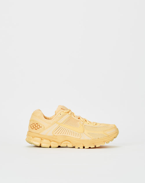 Nike — Innovation and Style for Athletes and Streetwear – Xhibition