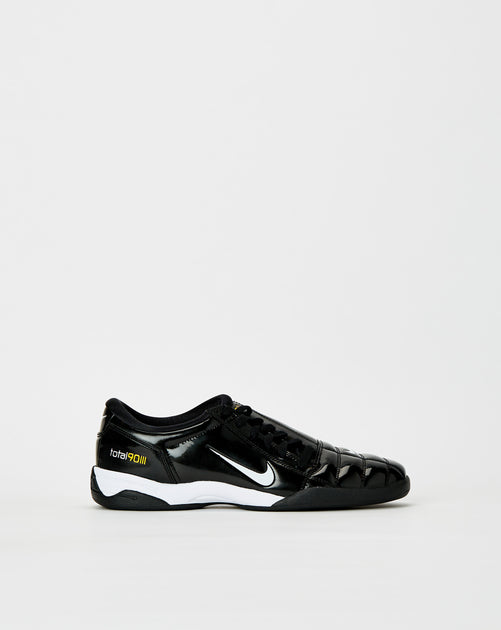 Nike — Innovation and Style for Athletes and Streetwear – Xhibition