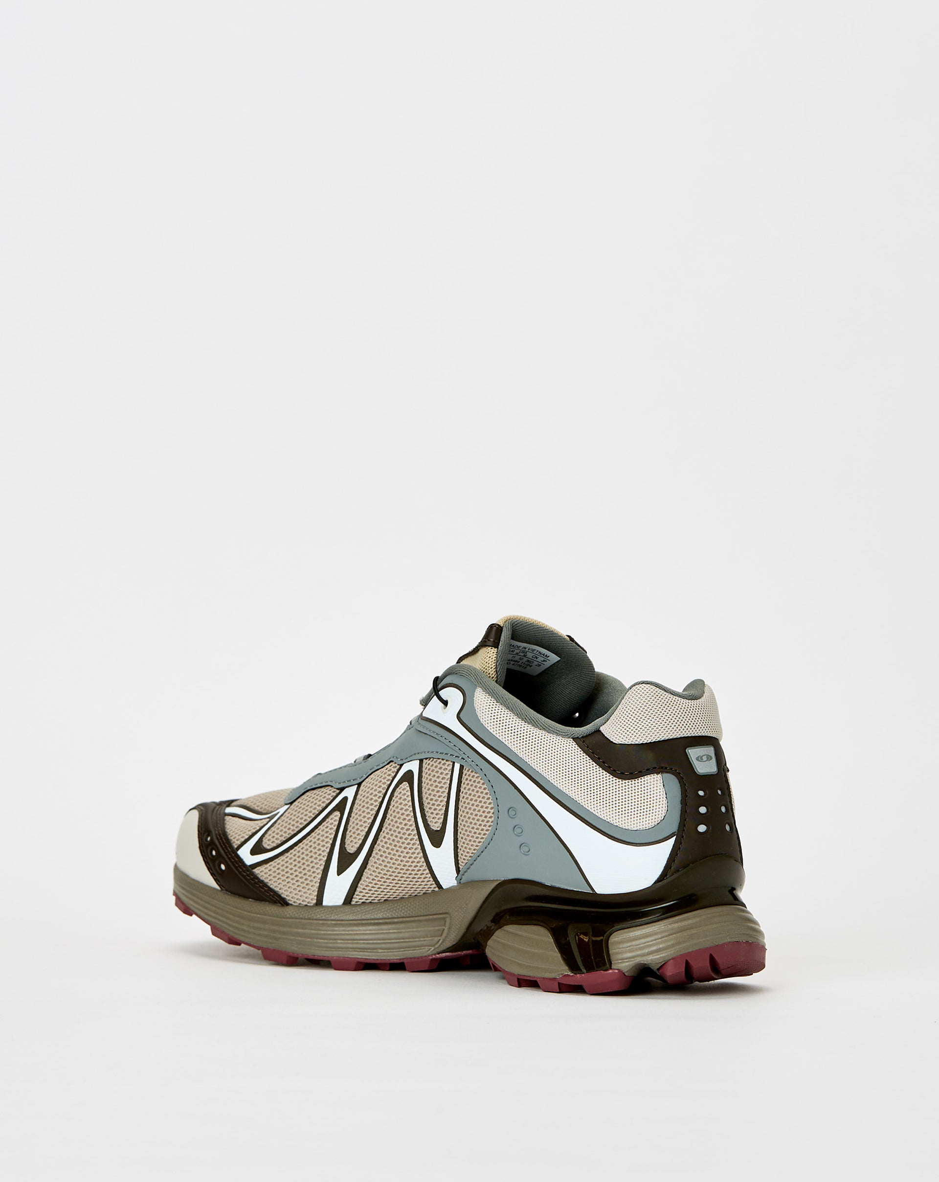 Salomon — Performance Footwear and Gear – Xhibition