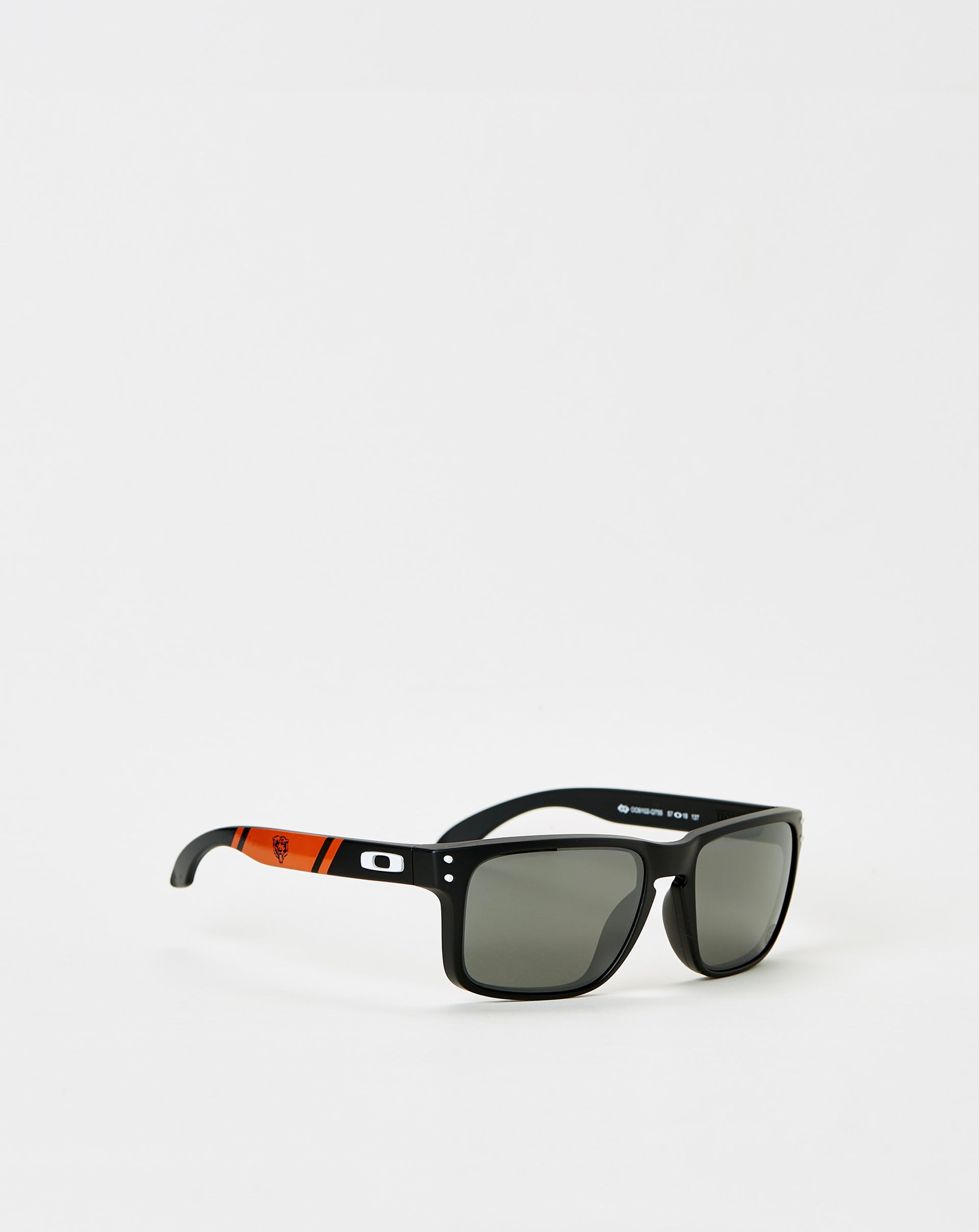 Oakley — Innovative Eyewear for Enthusiasts – Xhibition