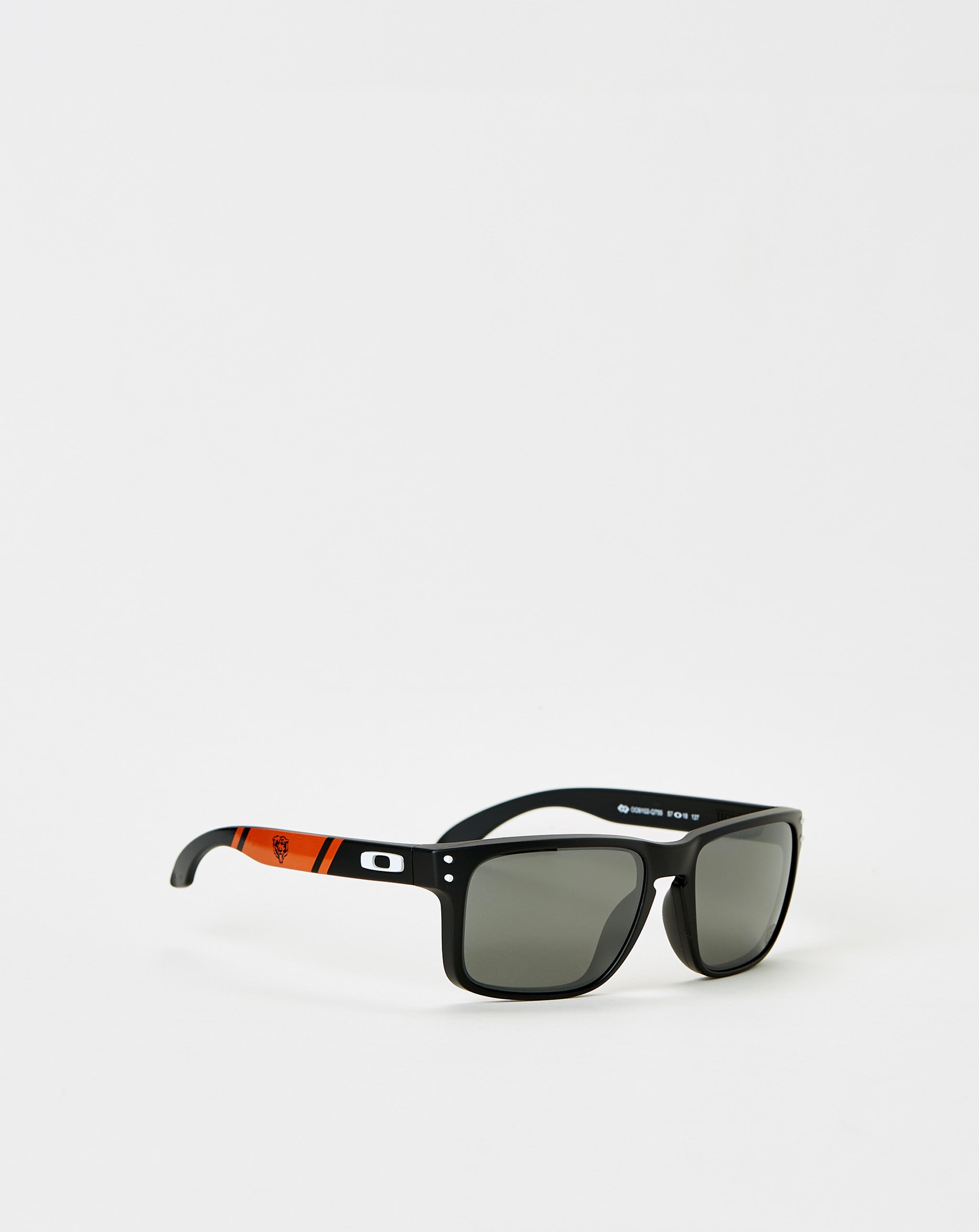 Oakley — Innovative Eyewear for Enthusiasts – Xhibition