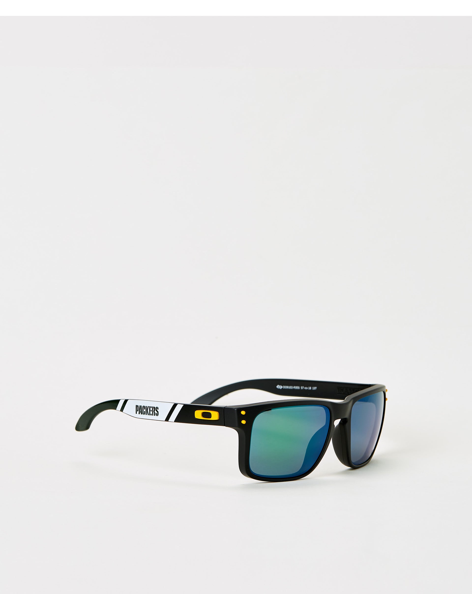 Oakley — Innovative Eyewear for Enthusiasts – Xhibition