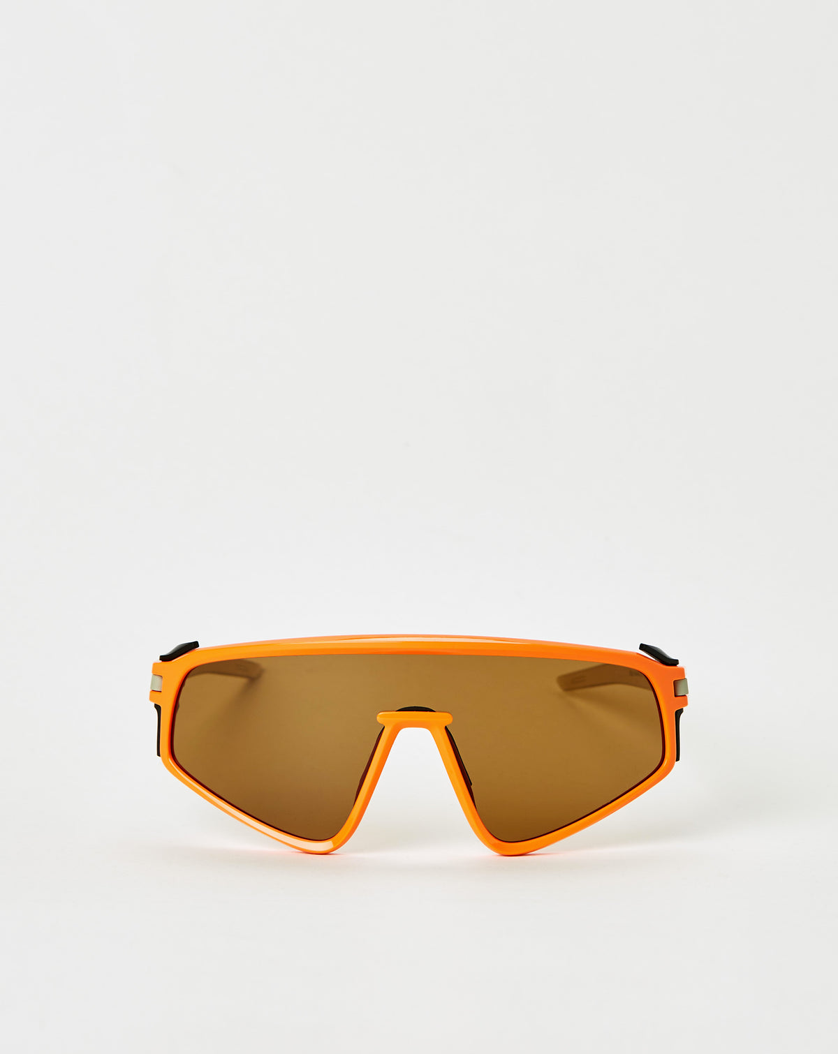 Oakley — Innovative Eyewear for Enthusiasts – Xhibition