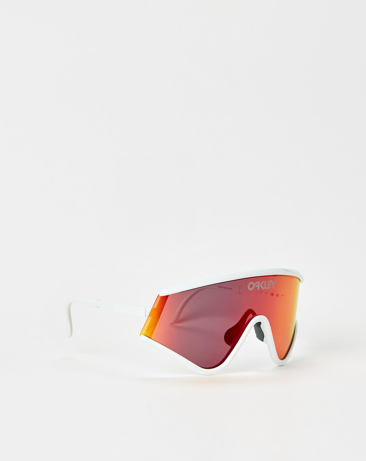 Oakley — Innovative Eyewear for Enthusiasts – Xhibition
